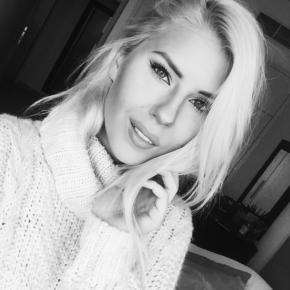 Alexandra Sahlén › | Nouw
